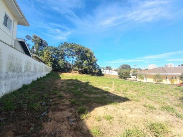 Terreno à Venda no Condomínio Jardim Paulista em Vinhedo, no bairro Cachoeira