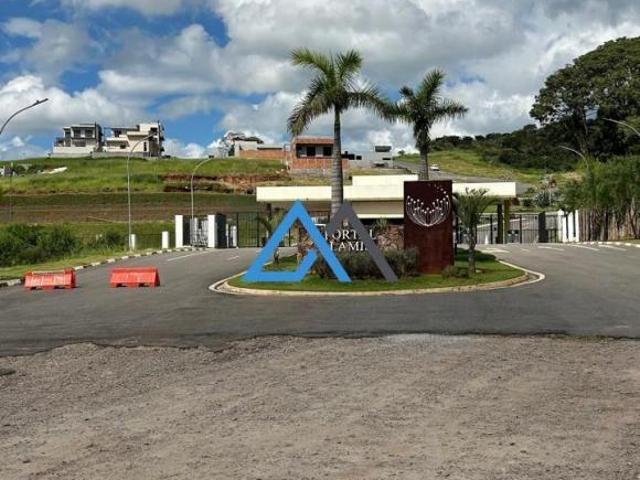 Terreno à Venda no Condomínio Lamis – Atibaia/SP | Vista Panorâmica para Área Verde