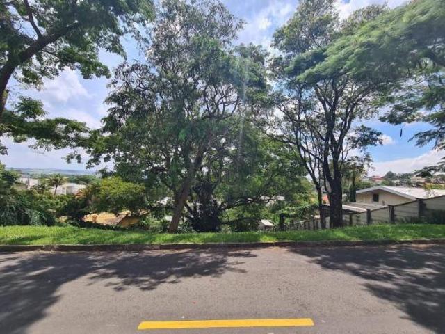 Terreno à venda no Condominio Marambaia em Vinhedo
