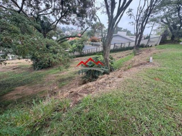 TERRENO À VENDA NO CONDOMÍNIO MARAMBAIA VINHEDO/SP