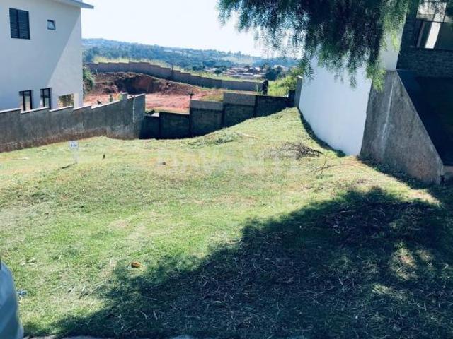 Terreno à venda no Condomínio Mont Alcino em Valinhos na Davanti Imóveis