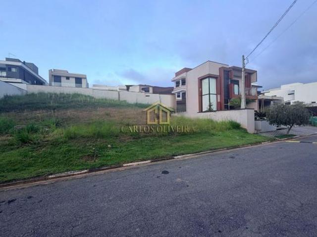Terreno à Venda no Condomínio Mosaico Essence, Mogi das Cruzes/SP