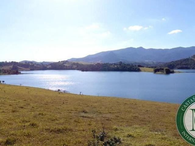 Terreno à venda no Condomínio Náutico Reserva Sarandi