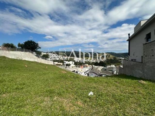 Terreno a venda no Condomínio New Ville em Santana de Parnaíba SP