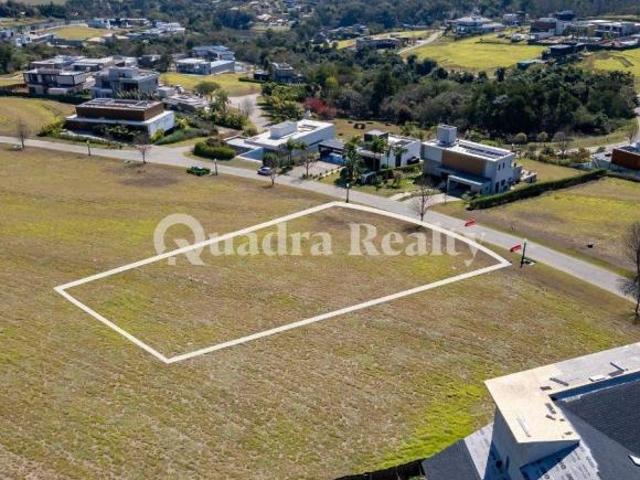 Terreno à venda no Condomínio Porto São Pedro, em Porto Feliz SP