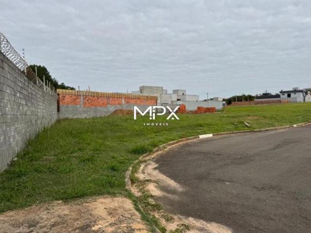 Terreno à venda no Condomínio Quinta do Engenho em Rio das Pedras