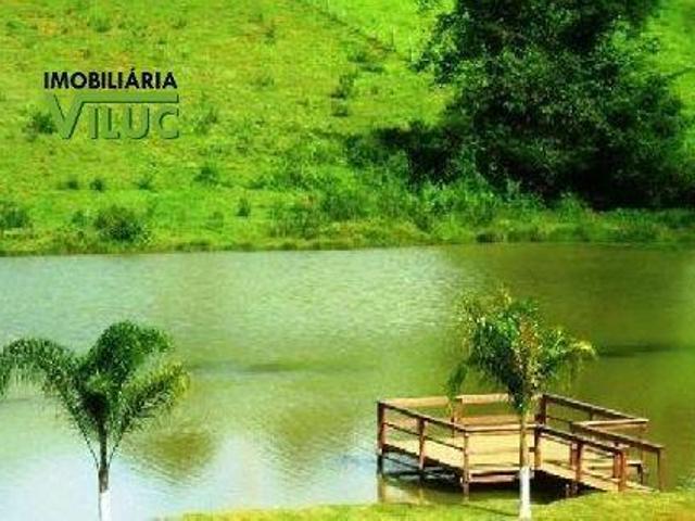 Terreno à venda no Condomínio Represa Ville