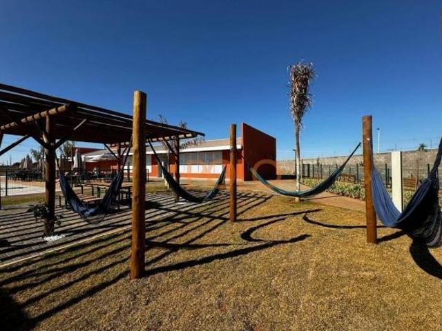 Terreno à venda no Condomínio Reserva Novo Mundo em Uberlândia