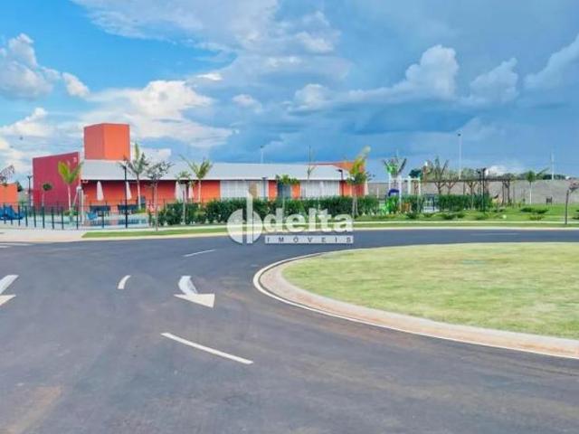 Terreno a venda no condomínio Reserva Novo Mundo em Uberlândia MG