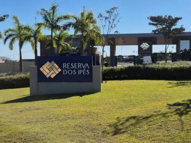 Terreno à venda no Condomínio Reserva dos Ipês