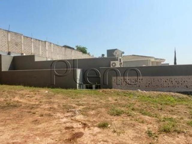 Terreno à Venda no Condomínio Residencial Villa do Sol em Valinhos, no bairro Sã