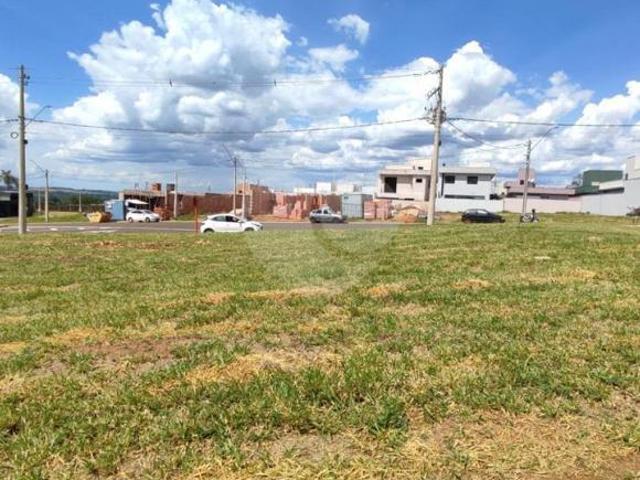 Terreno à venda no condomínio Residencial Villeneuve, São Carlos