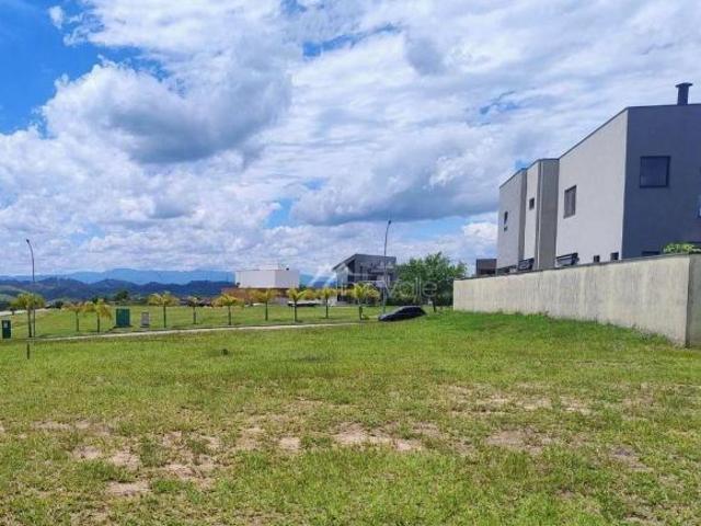 Terreno à venda no Condomínio Residencial Alphaville 1