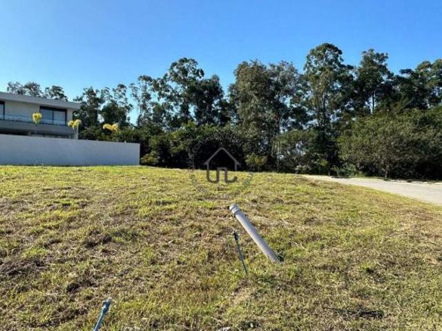 Terreno à venda no Condomínio Residencial Arboretum em Vinhedo
