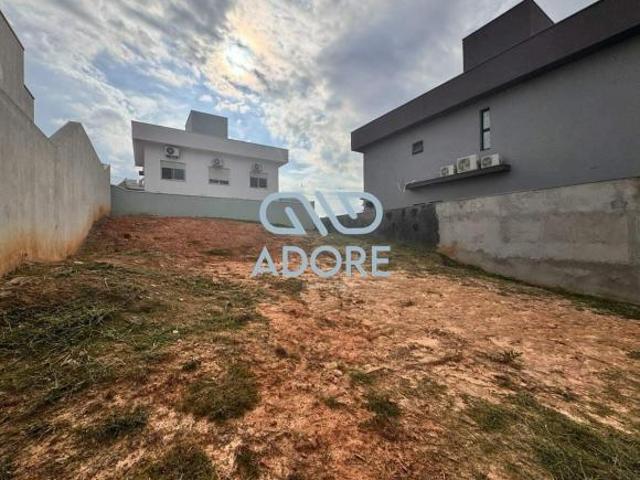 Terreno á venda no Condomínio Residencial Central Parque Salto/SP