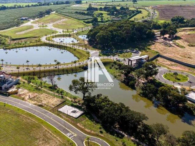 Terreno à venda no Condomínio Residencial Flor D&apos Aldeia em Mogi Mirim/SP