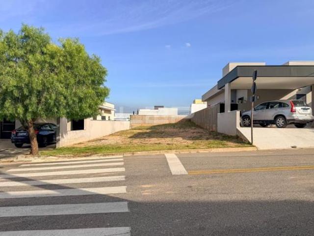 TERRENO À VENDA NO CONDOMÍNIO RESIDÊNCIAL PHYTUS, NO BAIRRO JACARÉ, EM CABREU.