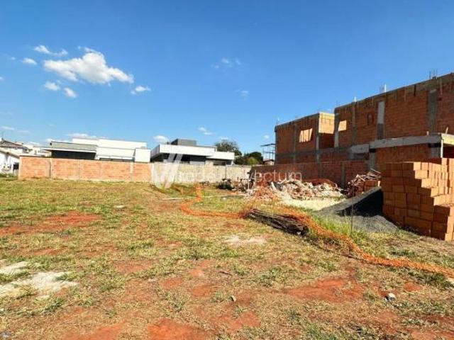 Terreno a venda no Condomínio Royal Garden no bairro Pq Brasil 500 em Paulinia