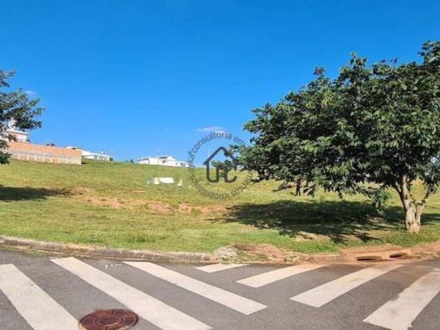 Terreno à venda no Condomínio Santa Isabel II