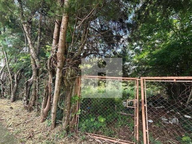 Terreno a venda no condomínio San conrado em Sousas