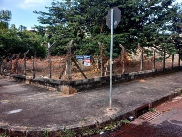 Terreno à venda no Castelo