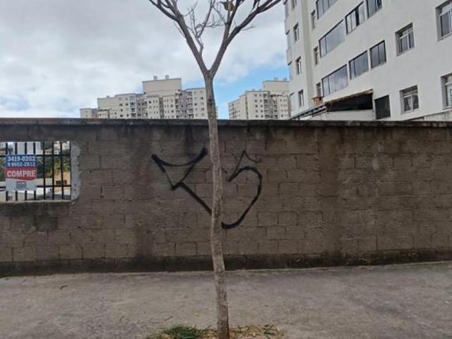 Terreno à venda no Castelo