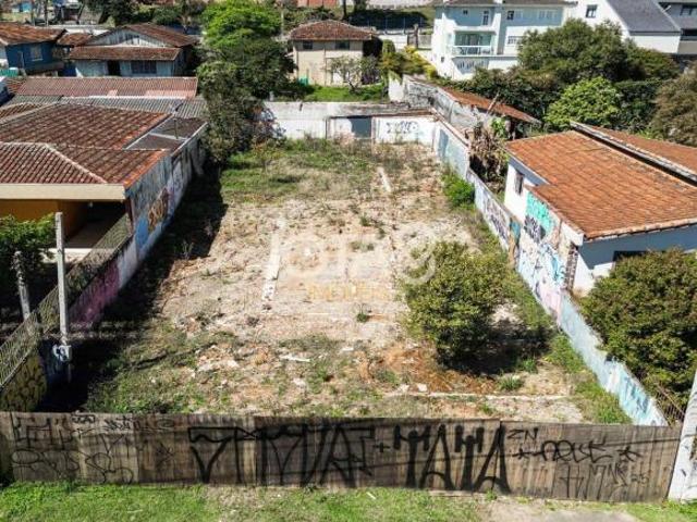 Terreno à venda no Centro Cívico