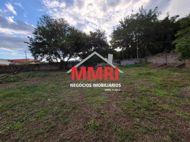 Terreno à venda no Centro de Araçoiaba da Serra SP 376,00 m² de área!