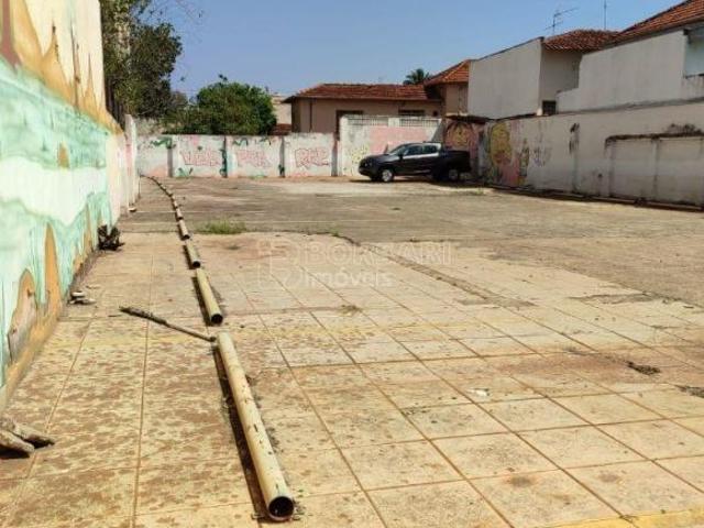 Terreno a venda no Centro de Araraquara | Oportunidade unica para investimento!