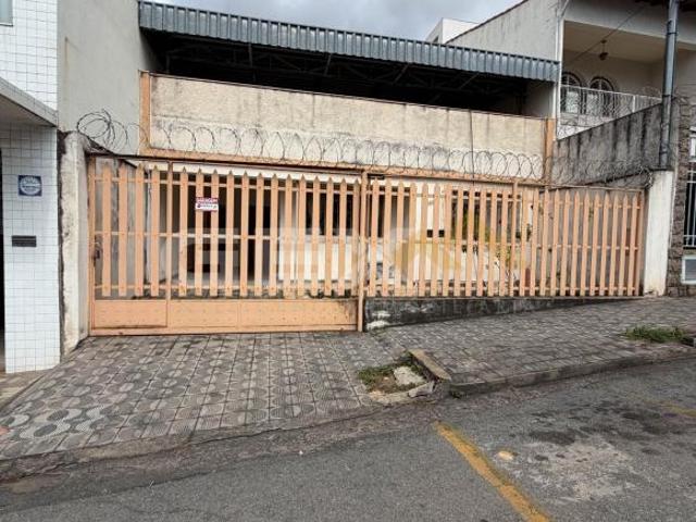 Terreno à Venda no Centro de Divinópolis MG
