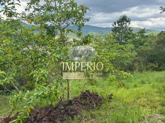 Terreno à venda no Centro de Três Coroas RS com 451,51m² de área!