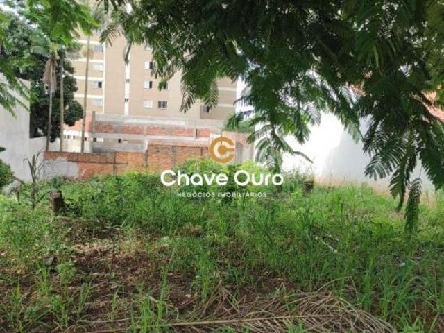 Terreno à venda no Centro