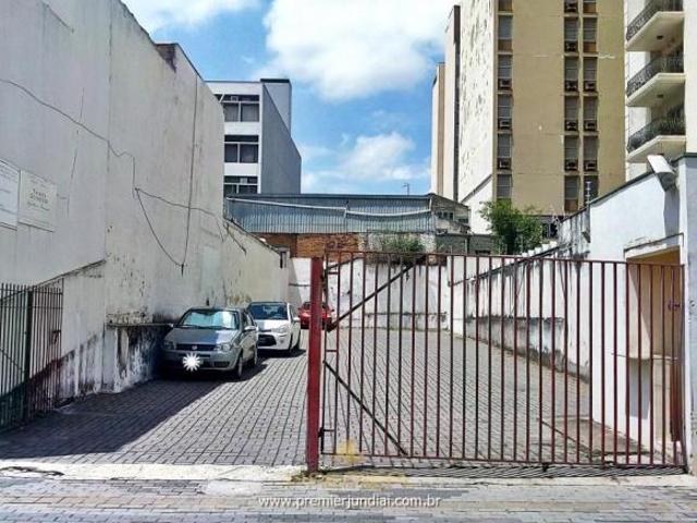 TERRENO A VENDA NO CENTRO