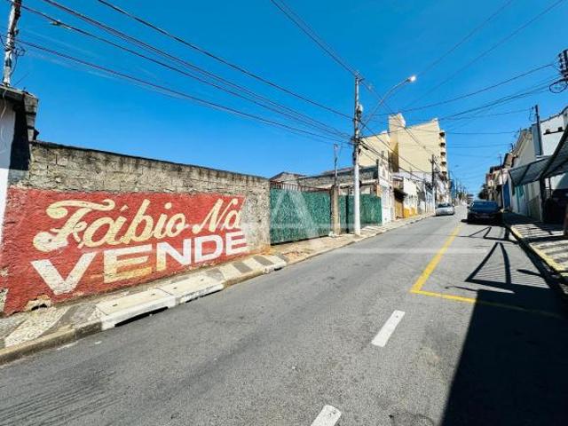 Terreno à venda no Centro