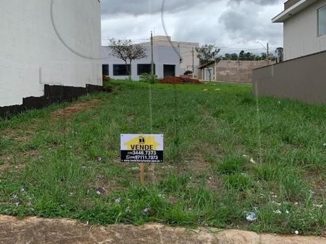 Terreno a venda no Cidade Universitária I