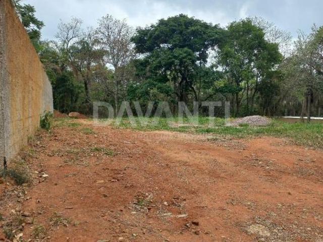 Terreno à venda no Clube de Campo Valinhos em Valinhos na Davanti Imóveis