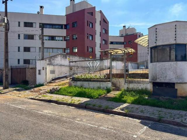 TERRENO Á VENDA NO ALTO DA RUA XV !