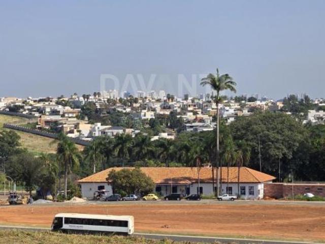 Terreno à venda no Alphaville Dom Pedro 0 em Campinas na Davanti Imóveis