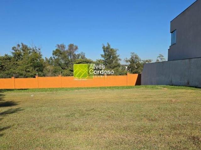 Terreno a venda no Alphaville Nova Esplanada 4