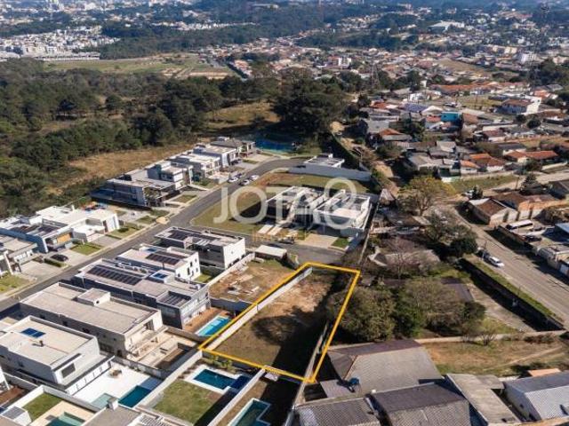 Terreno à venda no Atuba