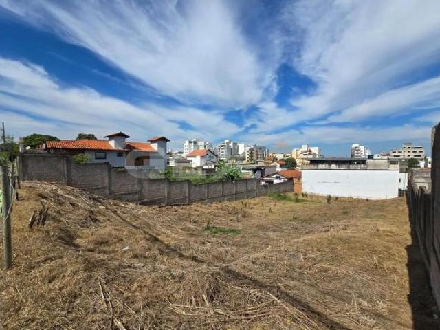 Terreno à Venda no Bairro Manoel Valinhas em Divinópolis MG