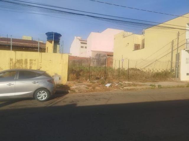 Terreno à venda no bairro Maracanã Anápolis/GO