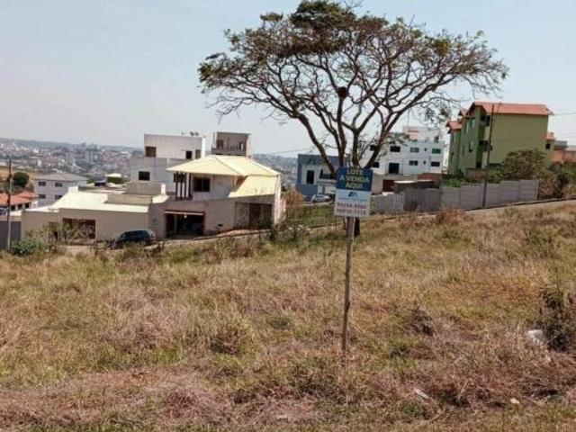 Terreno à venda no bairro Novo Horizonte Conselheiro Lafaiete