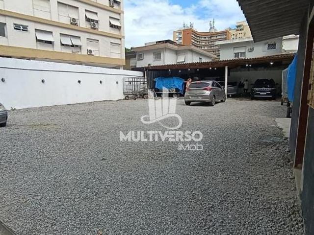 Terreno à venda, no bairro Aparecida em Santos