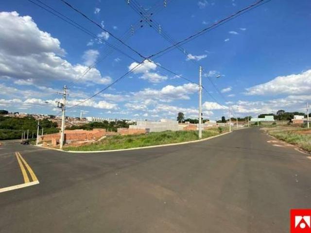 Terreno à Venda no Bairro Aranha Oliveira em Santa Bárbara d&apos Oeste