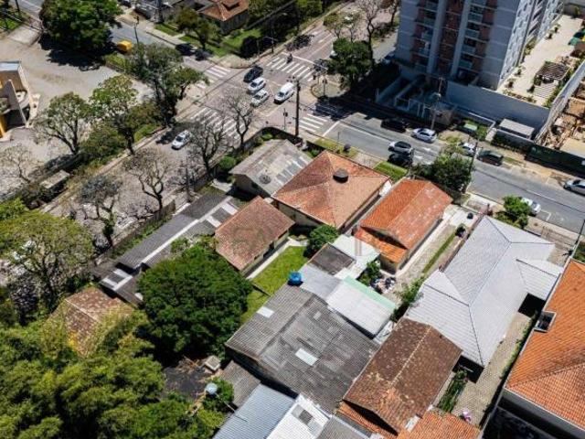 Terreno a venda no Bairro Capão Raso