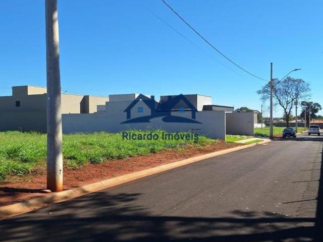 Terreno à venda no bairro Condomínio Vilagio Ituiutaba/MG