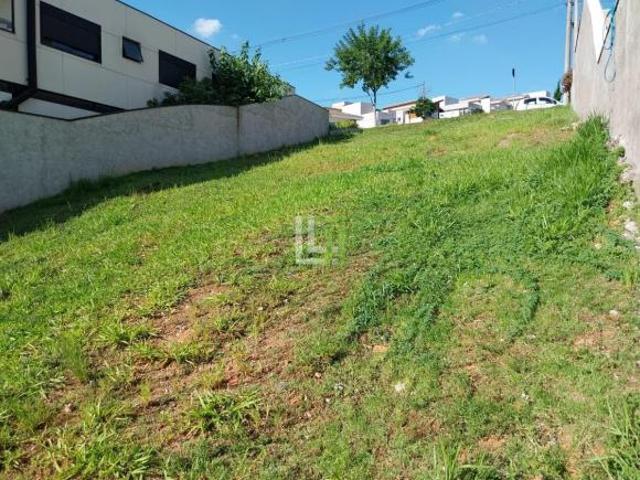 Terreno à venda no Bairro da Mina