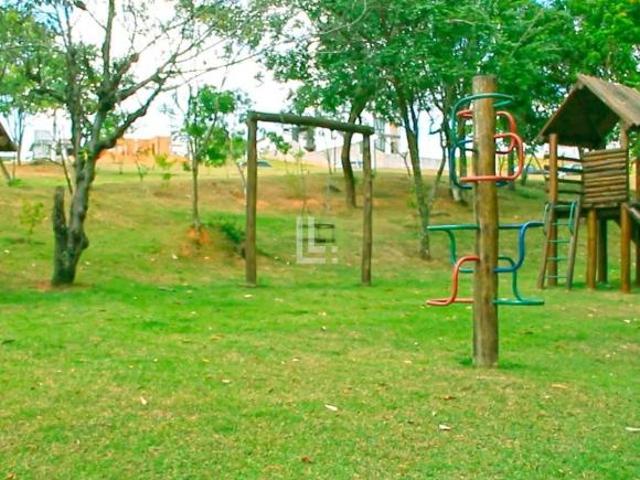 Terreno à venda no Bairro da Mina