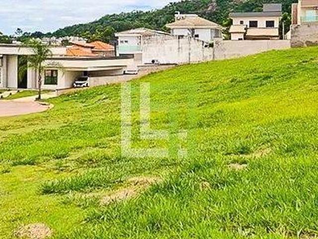 Terreno à venda no Bairro da Mina